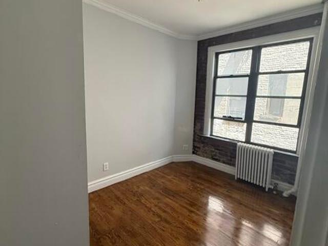 #1106 Roomy 1 bed/1 bath apartment in the East Vil