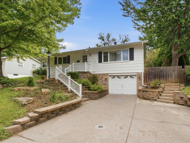 1106 Summit Hills Drive