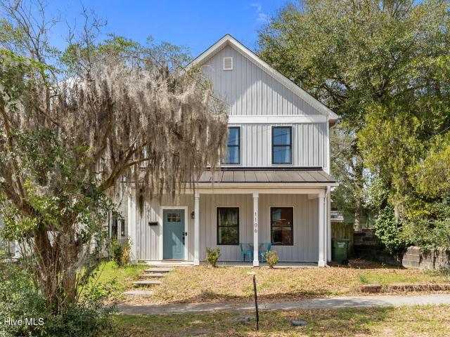 1106 S 4th Street