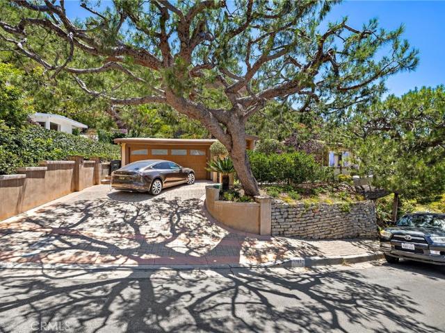1106 Skyline Drive 1