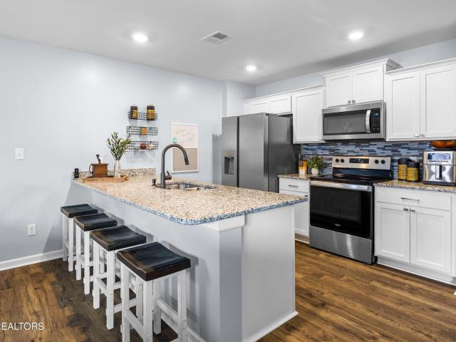 1106 Skyridge Drive