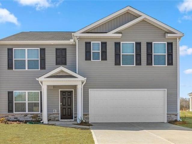 1106 Slingshot Dr, Archdale, NC 27263