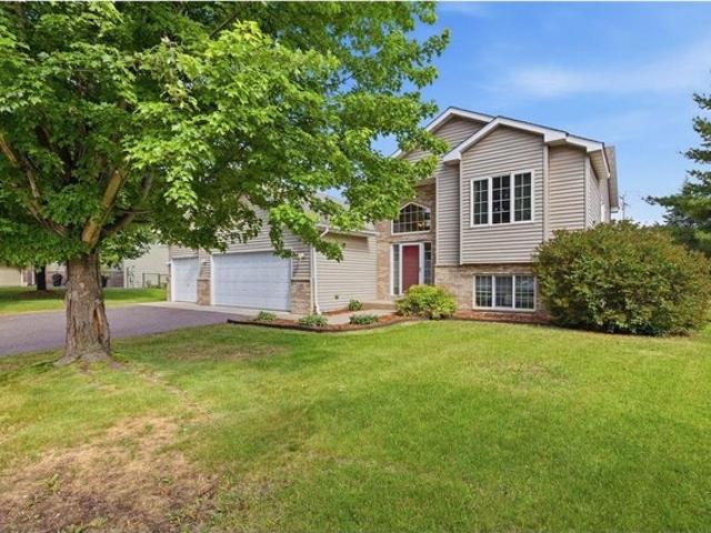 1106 th St NE, Hanover, MN 55341
