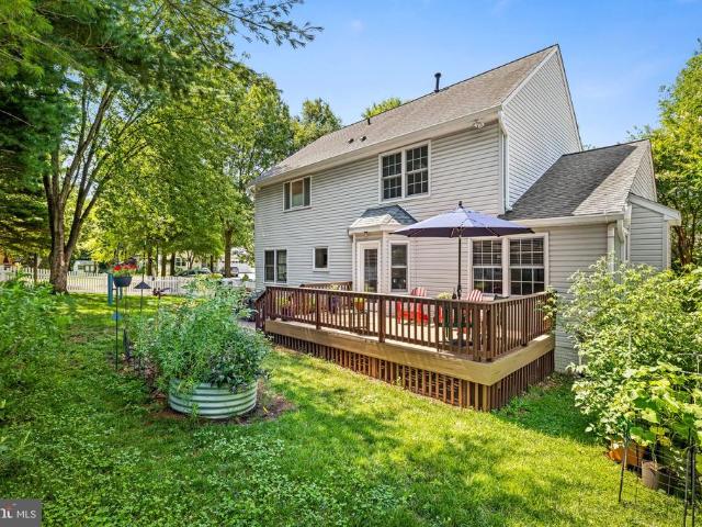 1106 Top Ridge Court
