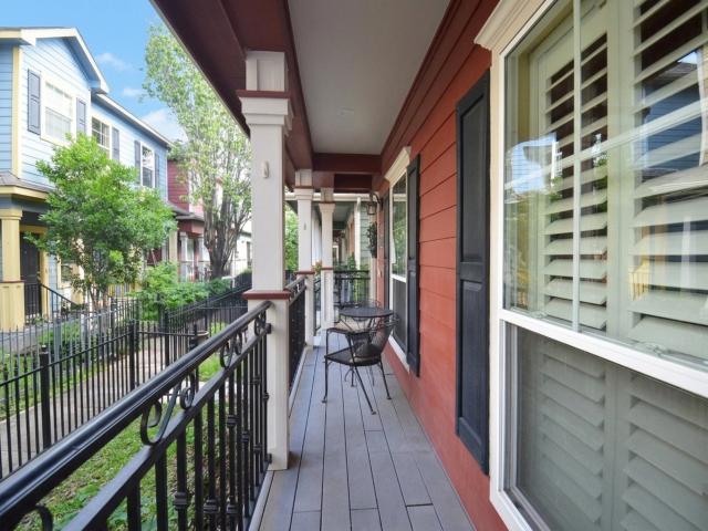 1106 W 18th Street