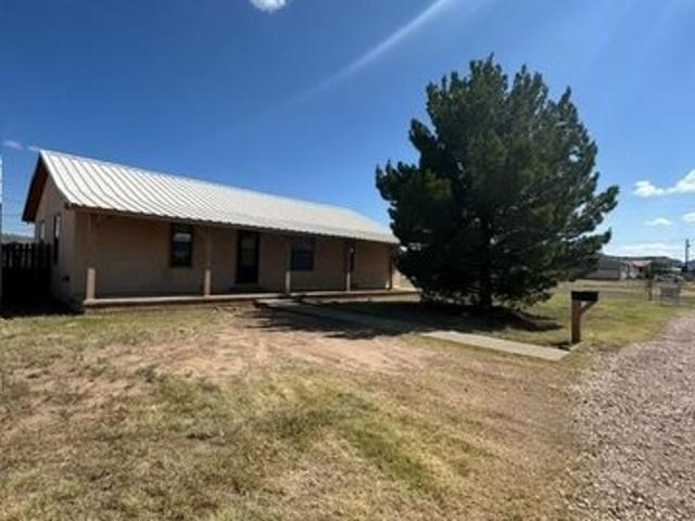 1106 W Eagle Pass St, Alpine, TX 79830