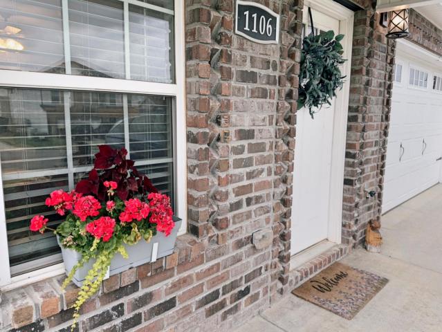 1106 Whitney Dr