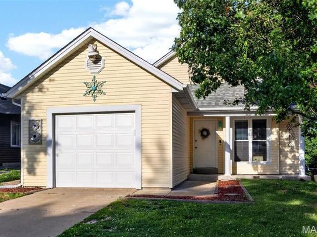 1106 Wild Plum Dr, Saint Peters, MO 63303