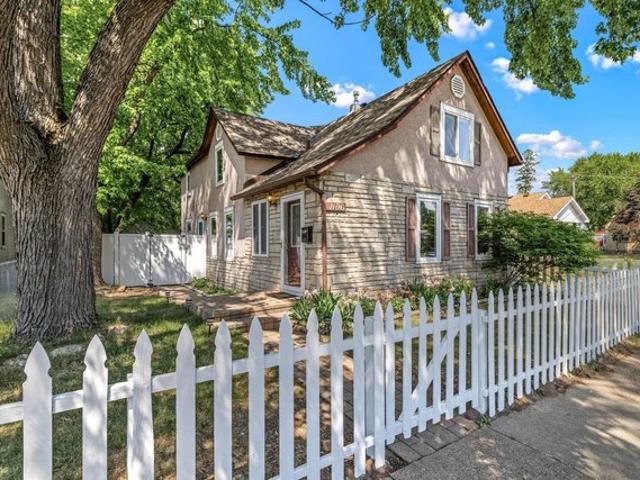 1106 5th Ave S, South Saint Paul, MN 55075