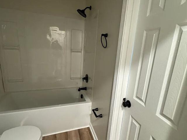 1107/1 N. Oak St 1107 & 1109