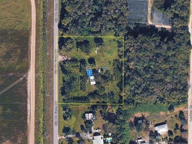 11072 Six Ls Farm Rd, Naples, FL 34114