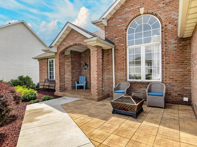 11074 Lemon Grass Lane