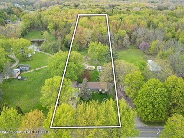 11075 W Jolly Rd, Lansing, MI 48911