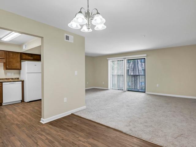 1107 Menlo Drive