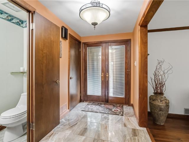 1107 Mohawk Rd