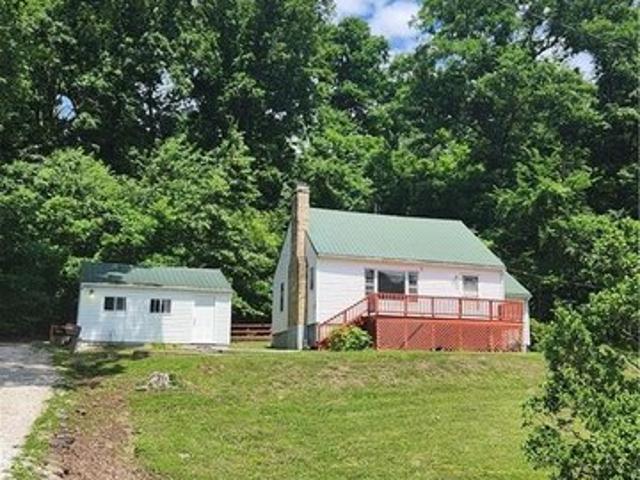 1107 N Gospel St, Paoli, IN 47454