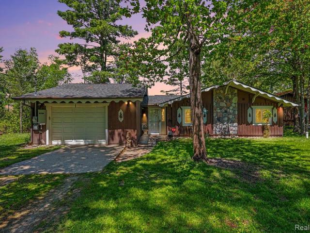 1107 Northern Trail