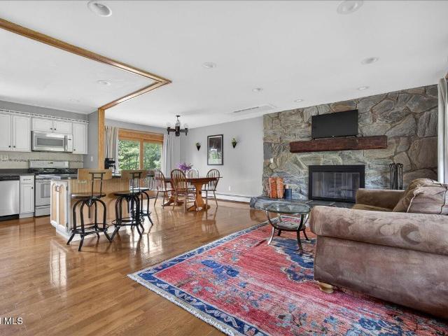 1107 Ballston Lake Road