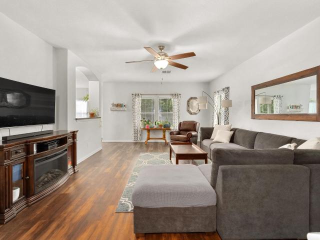 1107 Concan Dr