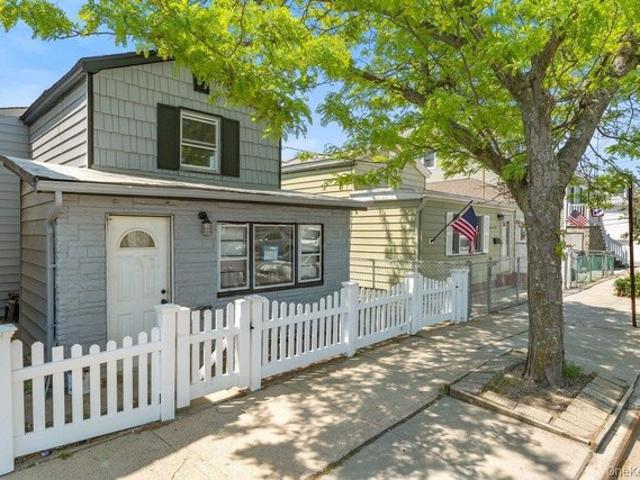 1107 Cross Bay Blvd, Broad Channel, NY 11693