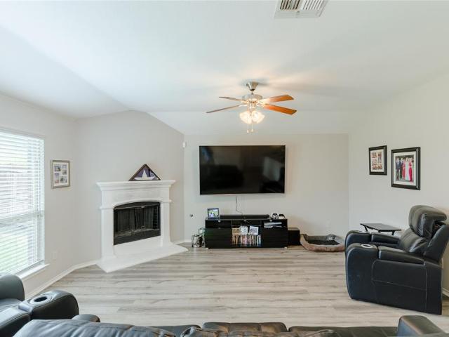 1107 Dickenson Drive
