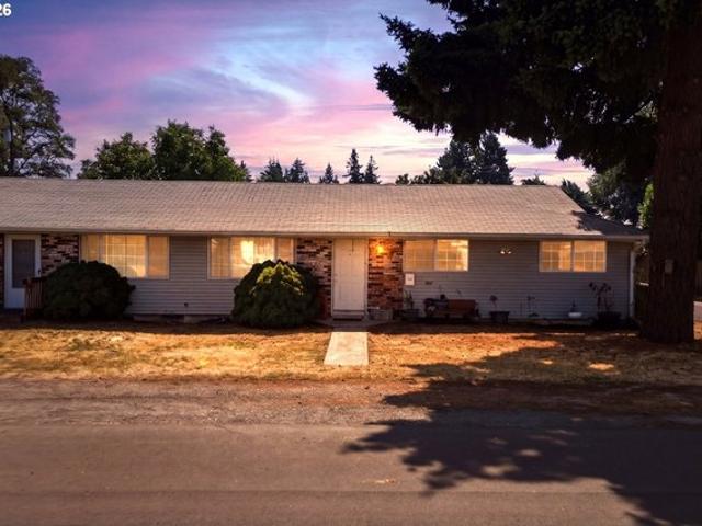 1107 E 30th St, Vancouver, WA 98663