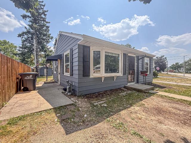 1107 E Moreland Blvd