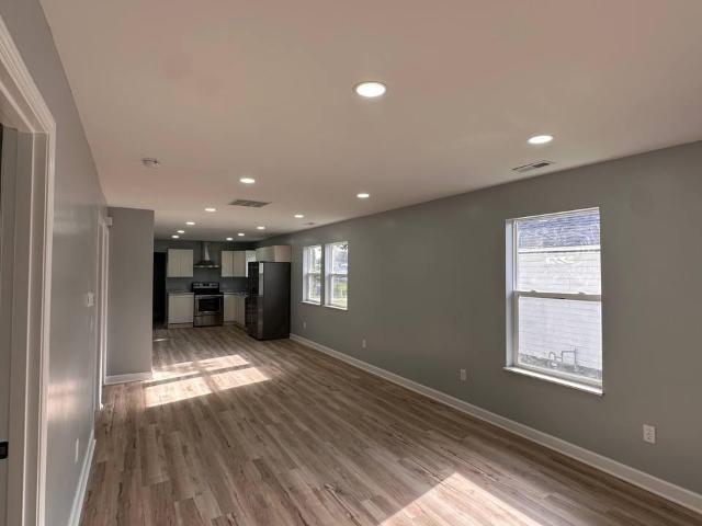 1107 E Mulberry Street