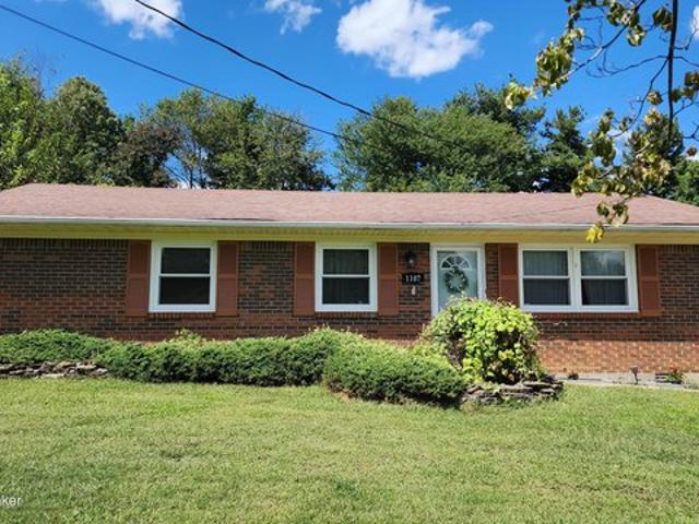 1107 Emory Rd, Elizabethtown, KY 42701