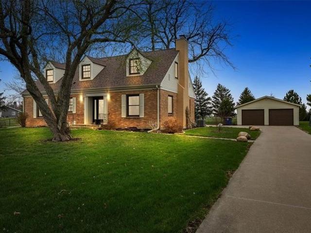 1107 G Ave, Vinton, IA 52349