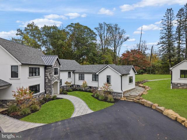 1107 Great Road