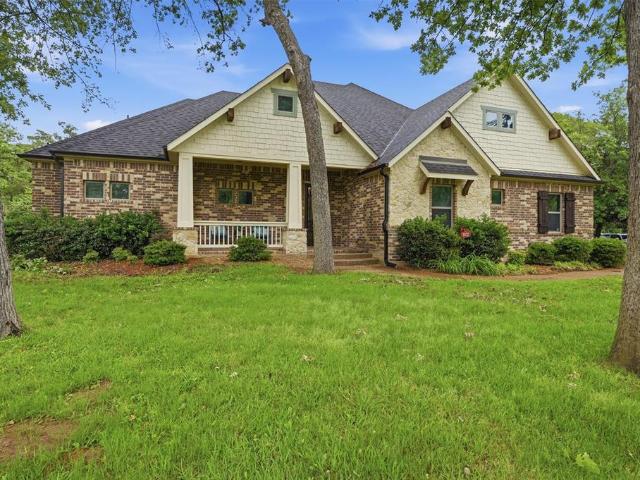 1107 Kiowa Drive E
