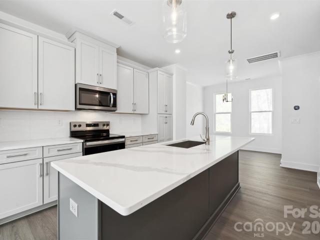 1107 Kokomo Ln, Charlotte, NC 28206 | MLS #4352
