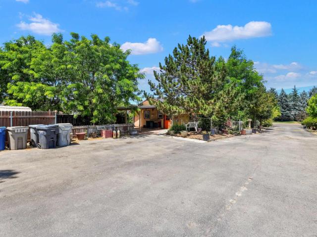 1107 Lake Lowell Ave