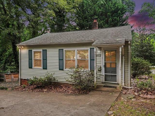 1107 Lockland Ave, Winston Salem, NC 27103