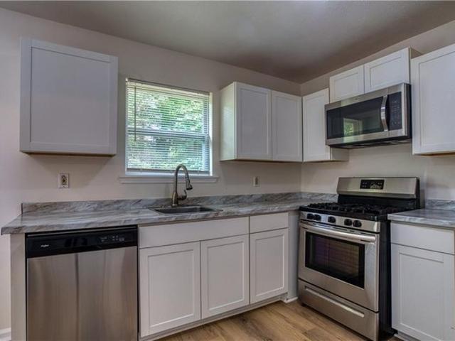 1107 Panola Rd, Stone Mountain, GA 30088