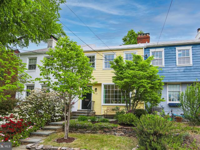 1107 Powhatan St, Alexandria, VA 22314 | MLS #VAAX2059 | Compass