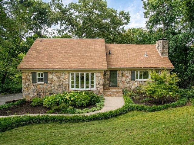 1107 River Hills Dr, Chattanooga, TN 37415