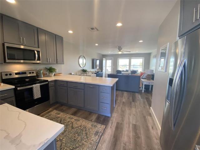 1107 S 11th Street B12