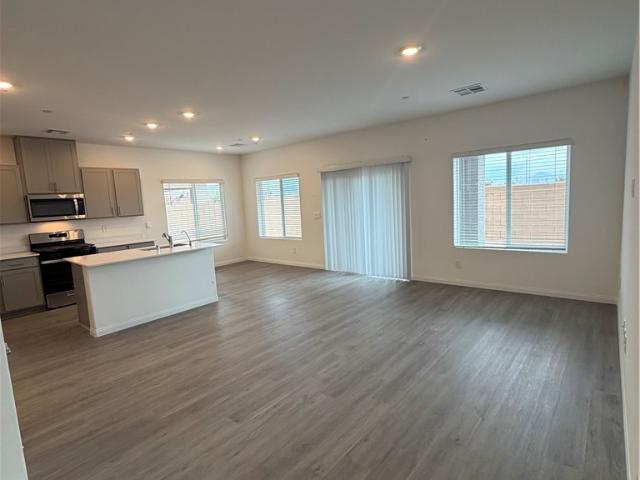 1107 Saffron Toucan Lane