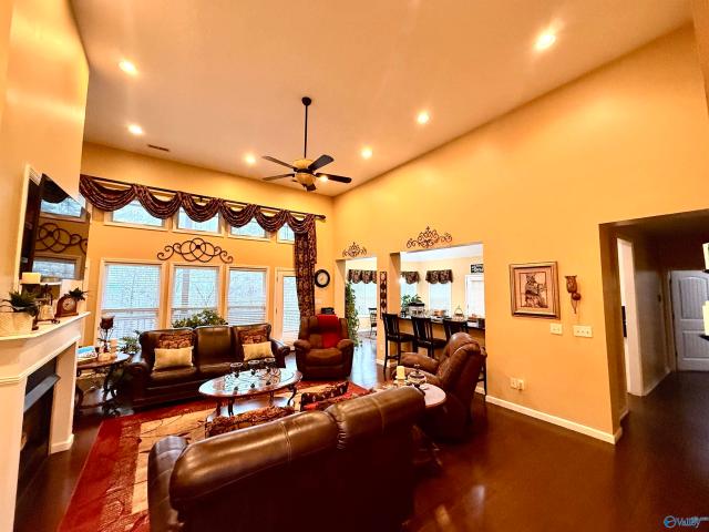 1107 Scenic Drive