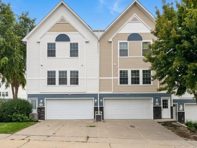 1107 SE Village View Ln, Ankeny, IA 50021