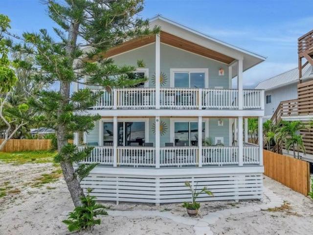 1107 Shore View Dr, Englewood, FL 34223