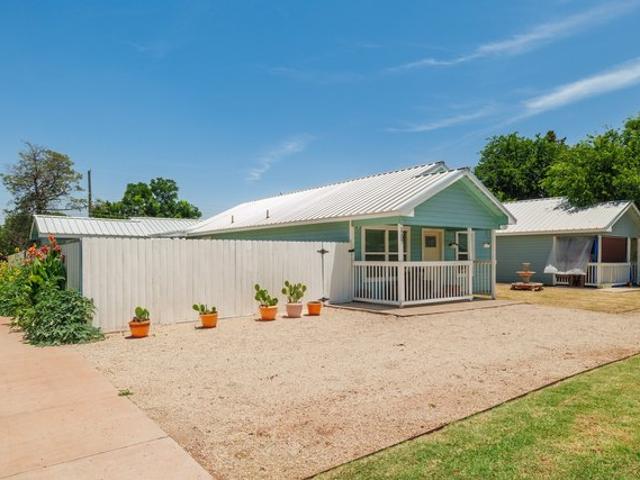 1107 Vine St, Abilene, TX 79602