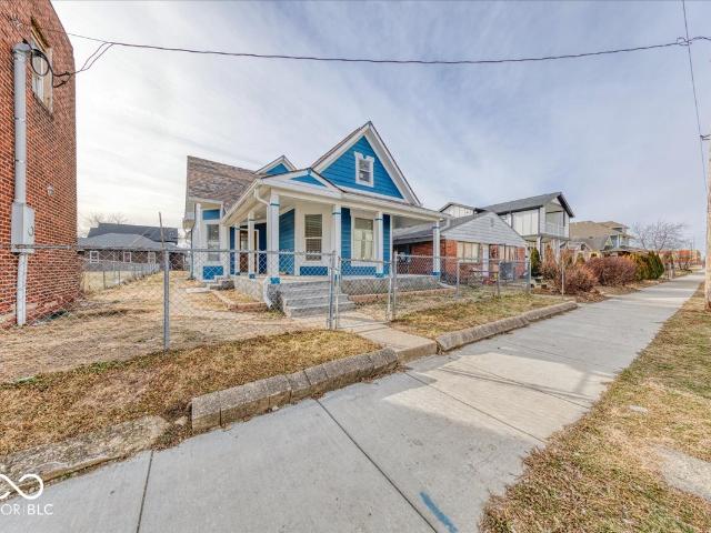 1107 W 18th Street