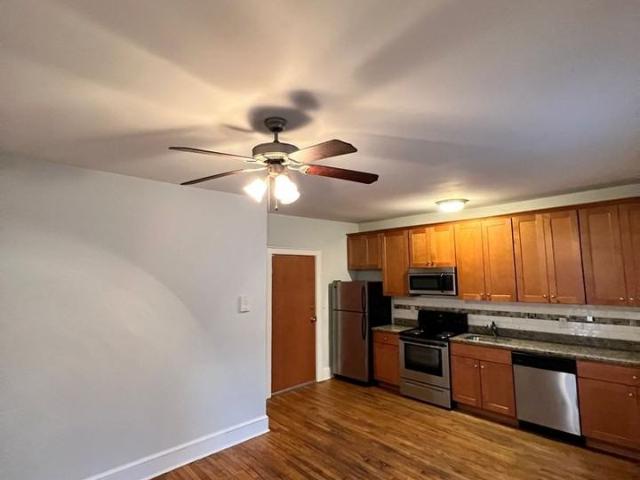1107 W Grace St 2 Bedroom Apartment for Rent at 1107 W Grace St, Richmond, VA 23220 The Fan