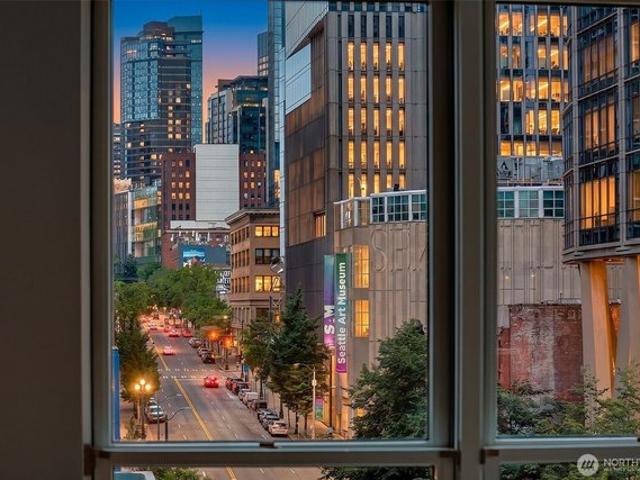1107 1st Ave Apt 701, Seattle, WA 98101