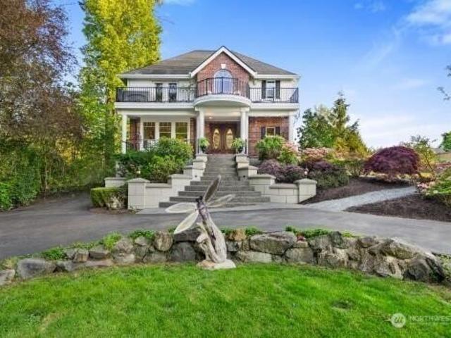 1107 9th St, Mukilteo, WA 98275