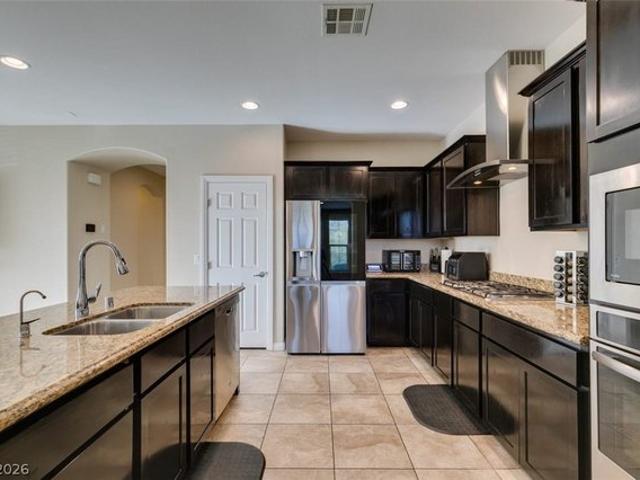 11083 Ketchikan St, Las Vegas, NV 89179