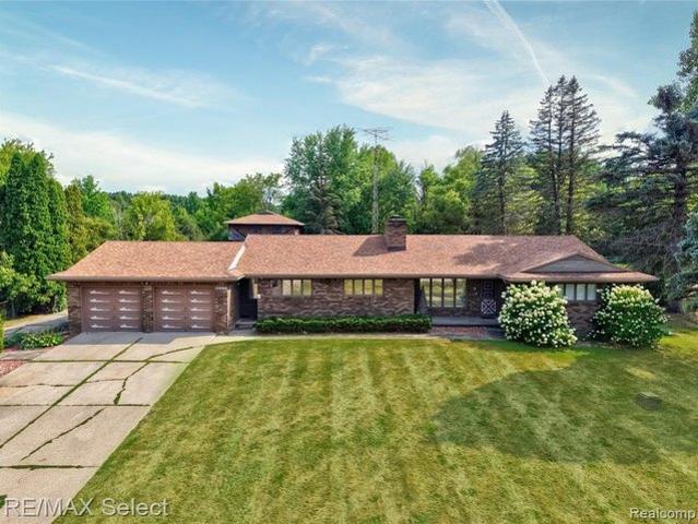 11080 Lapeer Rd, Davison, MI 48423